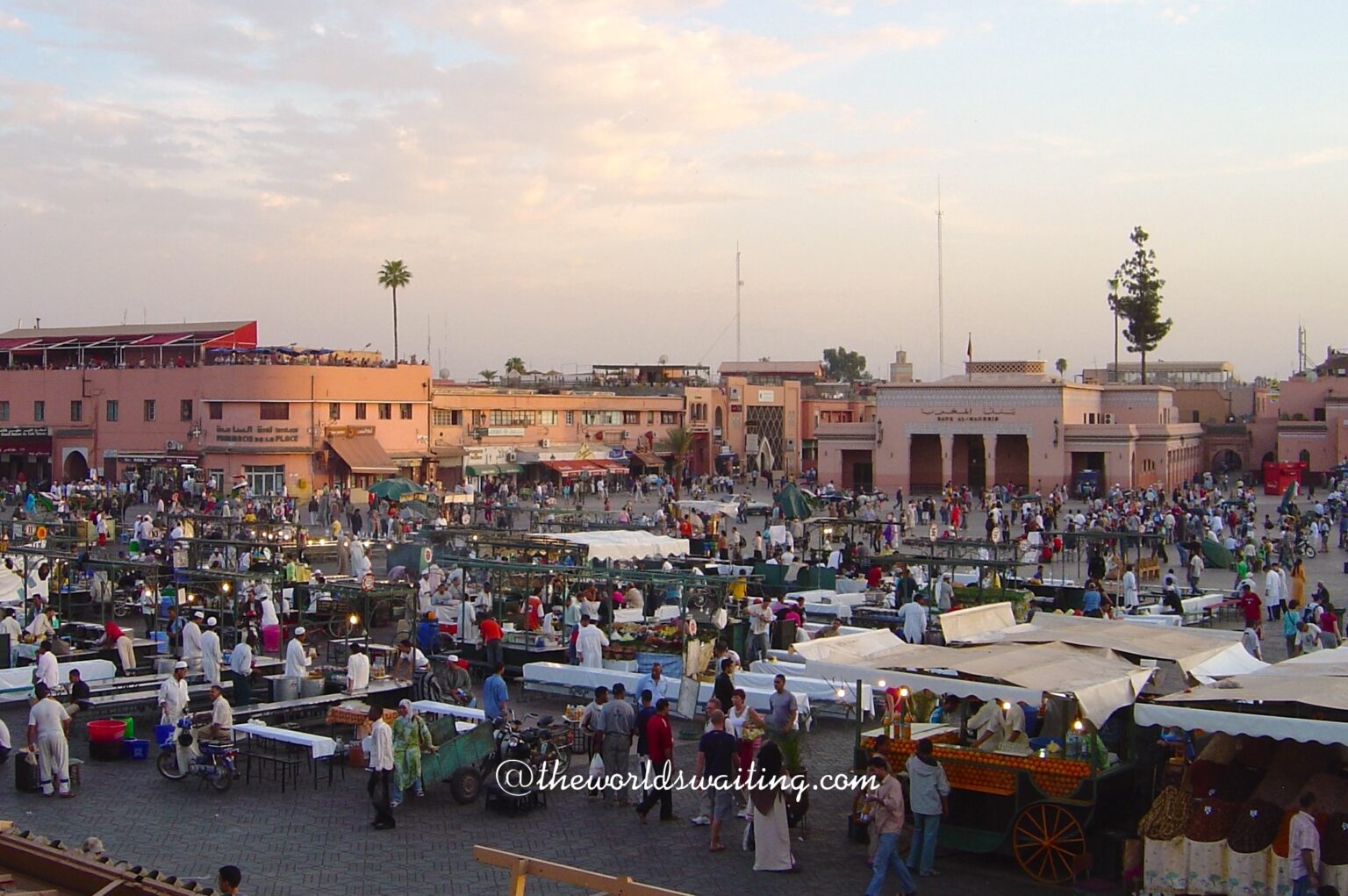 A drink in Marrakech – The World is Waiting