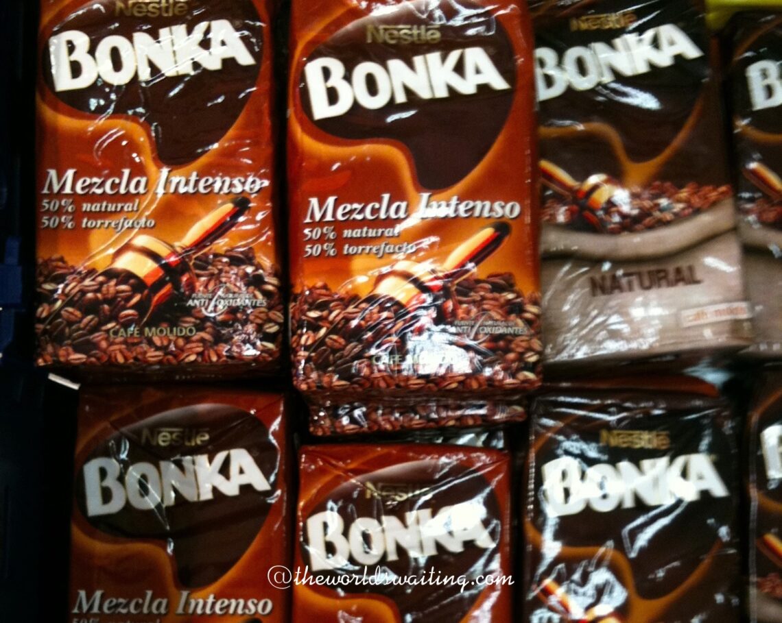 Spanish Supermarket Giggles – The World is Waiting