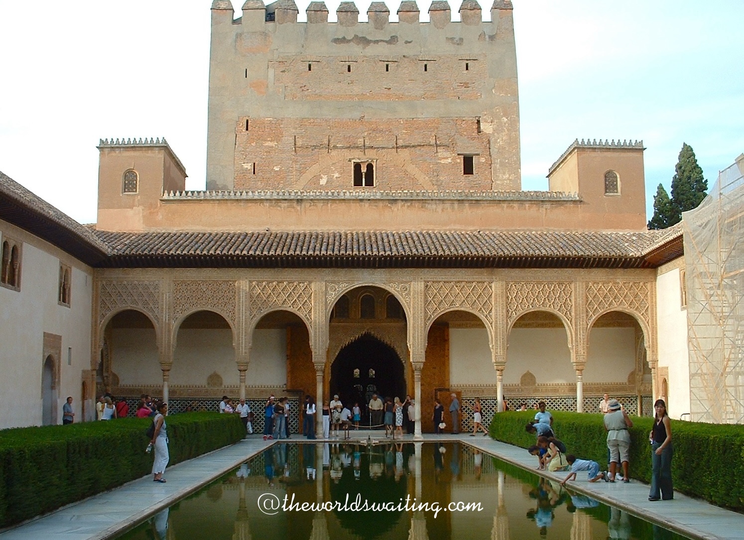 Alhambra – The World is Waiting